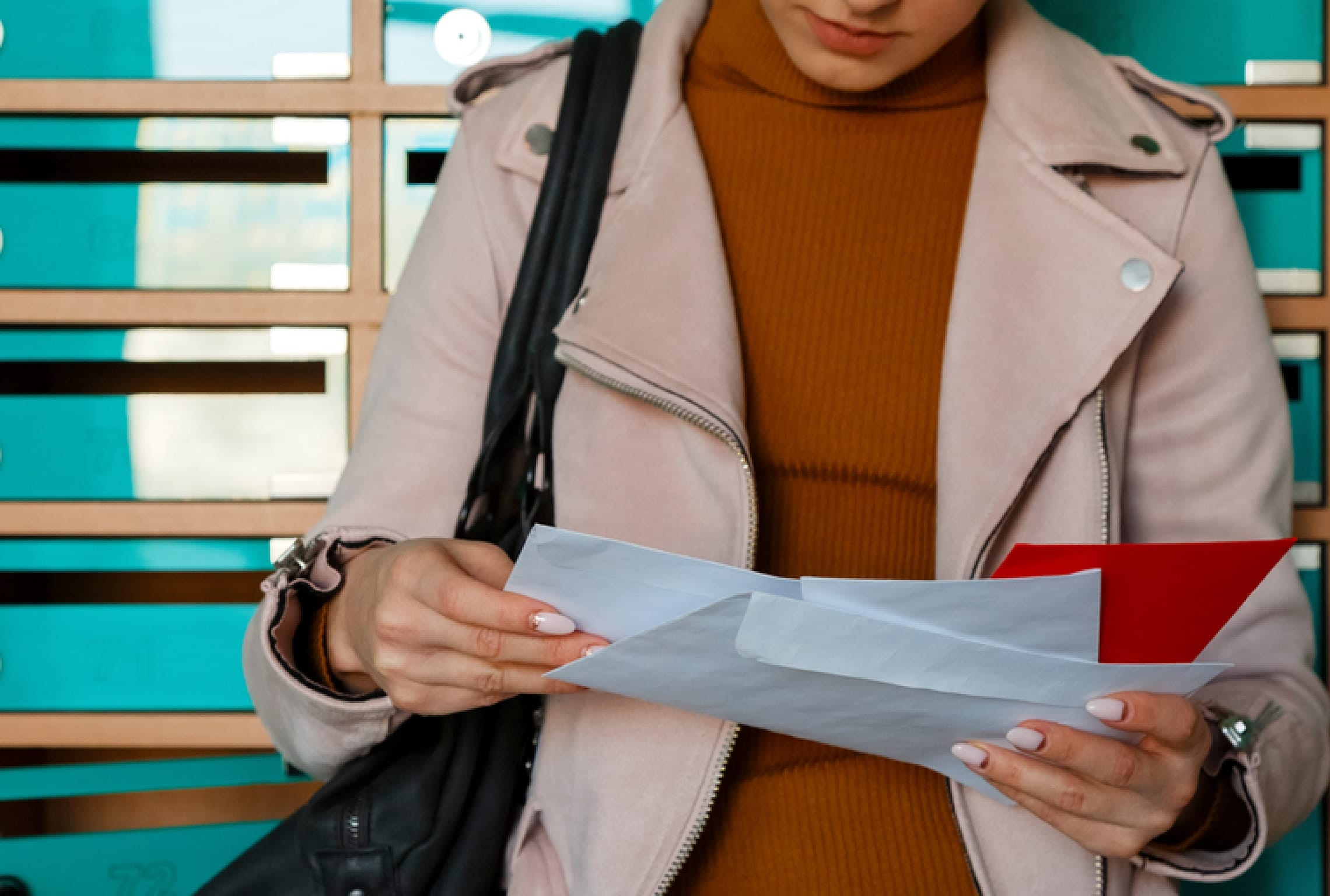 15 Direct Mail Tactics to Drive More Sales in 2025